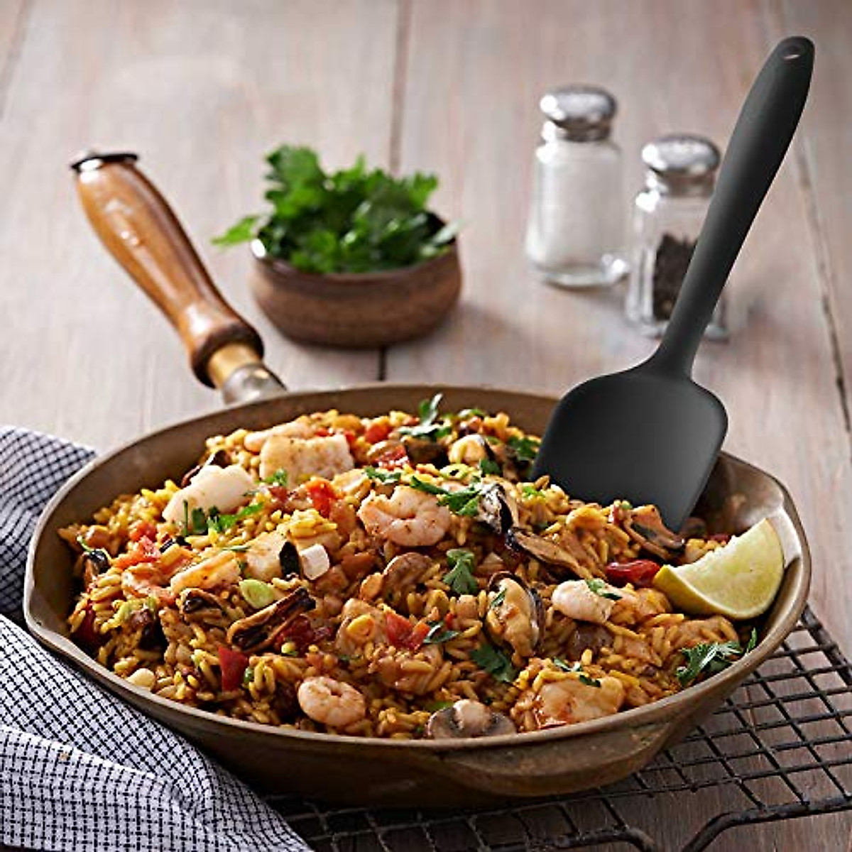 Silicone Spatula 3-piece Set, Ergonomic Handle High Heat-Resistant Spatulas, Non-stick Rubber Spatulas with Stainless Steel Core, Black