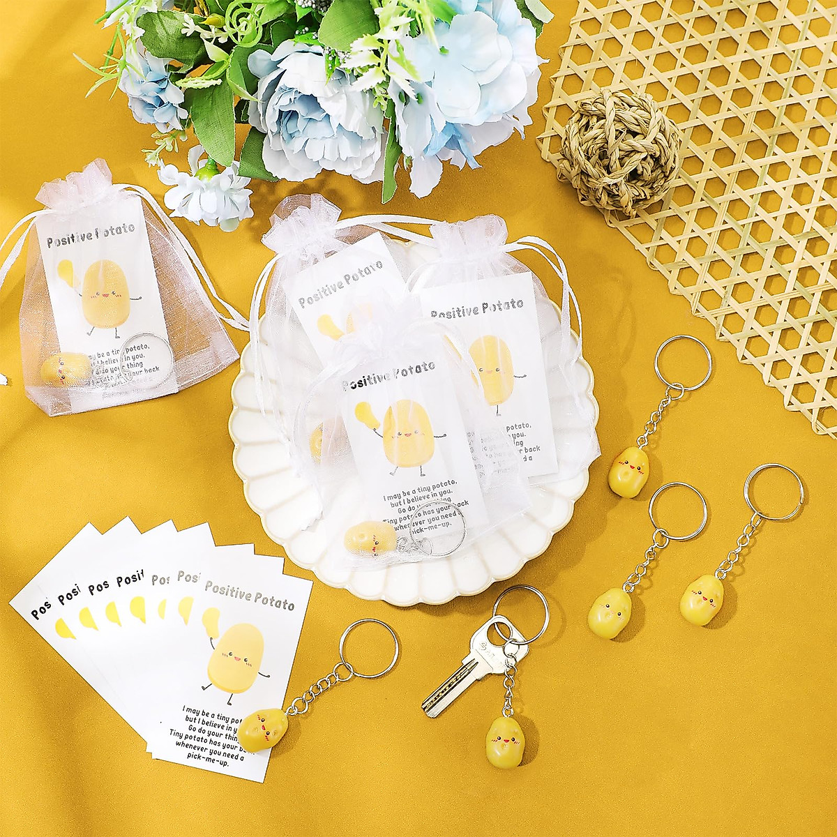 Kigley Positive Inspirational Potato Keychain Employee Appreciation Gift Mini Potato Card Organza Bag Christmas Gifts for Team Coworkers Stocking Stuffers for Students(30 Sets,Potato)