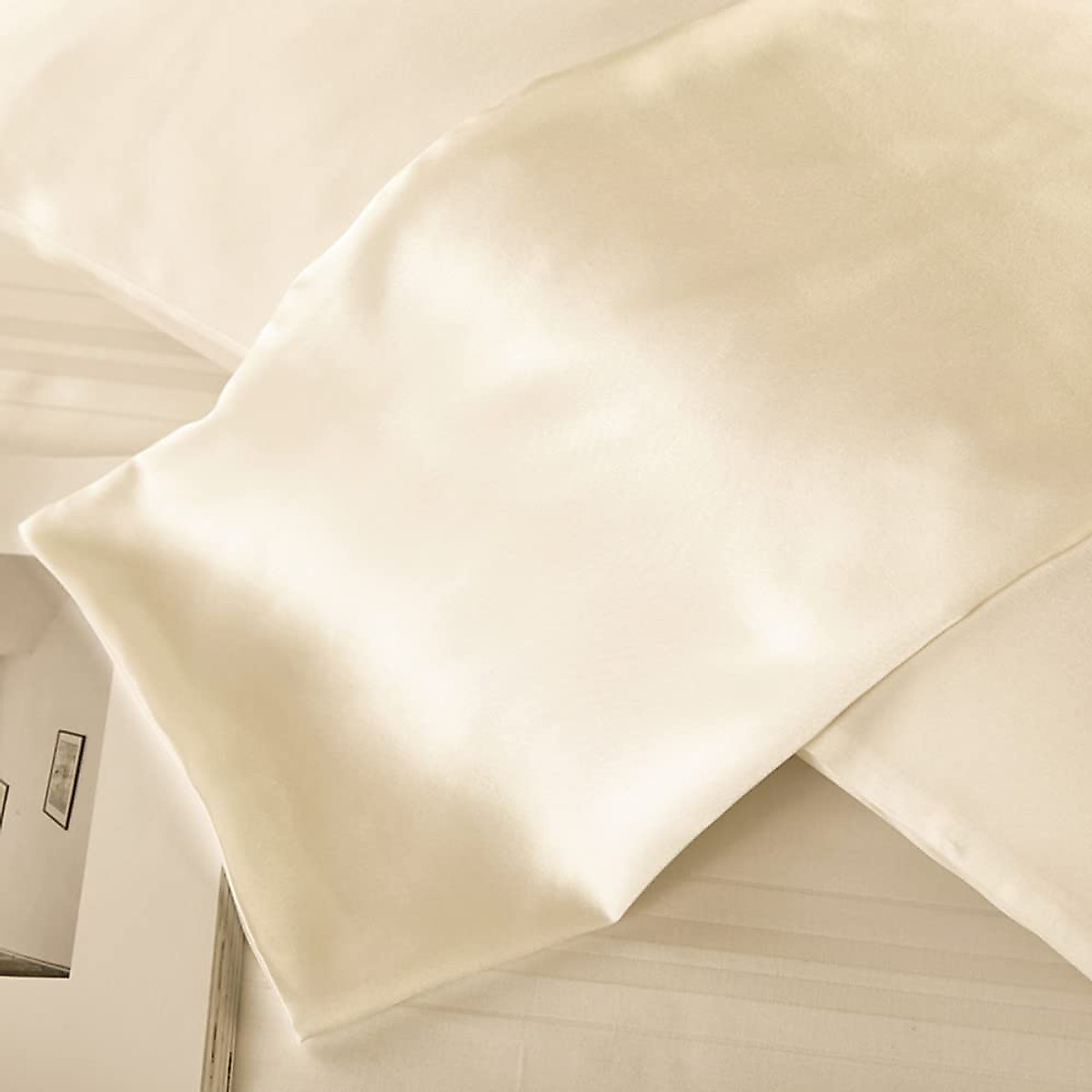 Juwenin Bedding,Luxury Satin Pillowcase with Zipper (Silky Satin Pillow Case for Hair) Set of 2 (Beige, Standard(20''x26''))