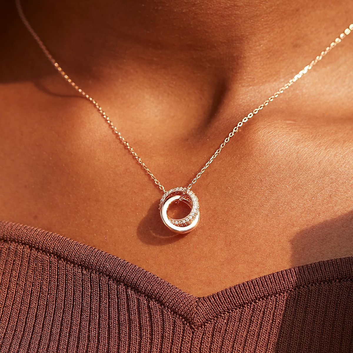 STORYJEWELLERY Best Friend Necklace, Friendship Necklace for Women, Gift for Friends Female, Friendship Gifts for Women Friends, Bestie Bff Sisters Gifts for Women, S925 Plated with 18K Rose Gold