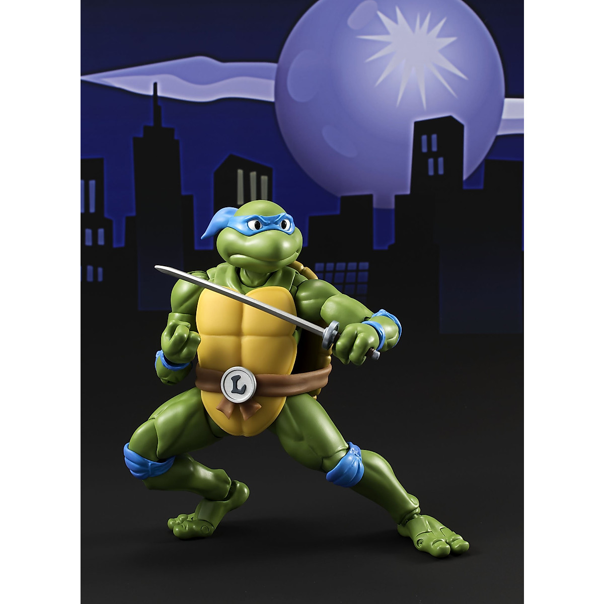 Bandai TAMASHII NATIONS S.H. Figuarts Leonardo "Teenage Mutant Ninja Turtles" Action Figure, 6 inches (BAN06450)