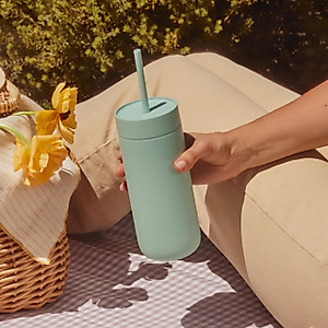 Fellow 20 oz Carter Cold Water Bottle for Water, Iced Tea, Coffee, Smoothies, Iced Coffee & more - Stainless Steel Vacuum-Insulated Iced Coffee tumbler with Spill Resistant lid and straw - Mint Chip