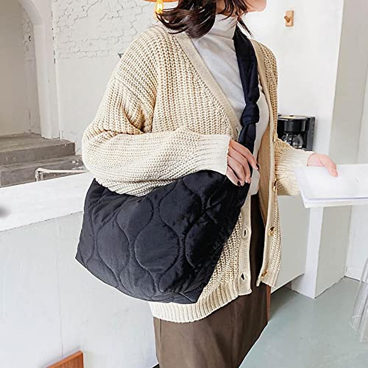 Puffer Tote Bag Quilted Handbags Puffy Crossbody Purse Large Luxury Bags for Women (Black-Cloth)