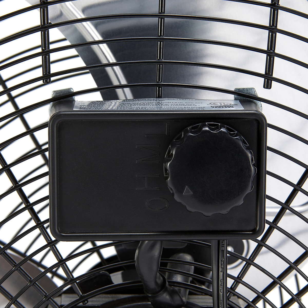 Amazon Basics 18-Inch High-Velocity Industrial Fan with 3 Speeds, Durable Metal Construction and Aluminum Blades, Ideal for Industrial & Commercial Spaces, 100 Watts, Black, 8.27"D x 21.85"W x 21.5"H