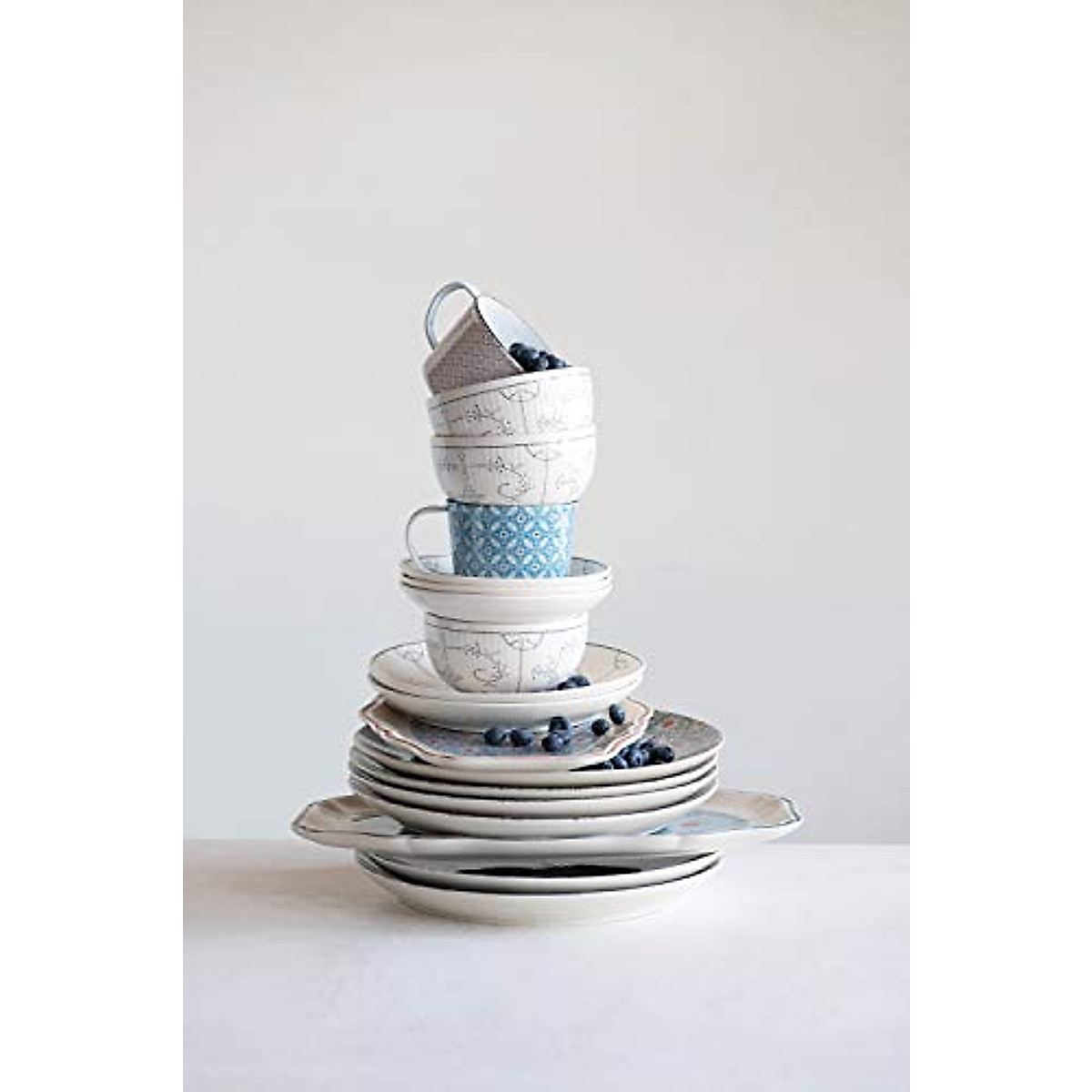 Creative Co-Op 15.25" Floral Stoneware Blue Scalloped Rim Platter