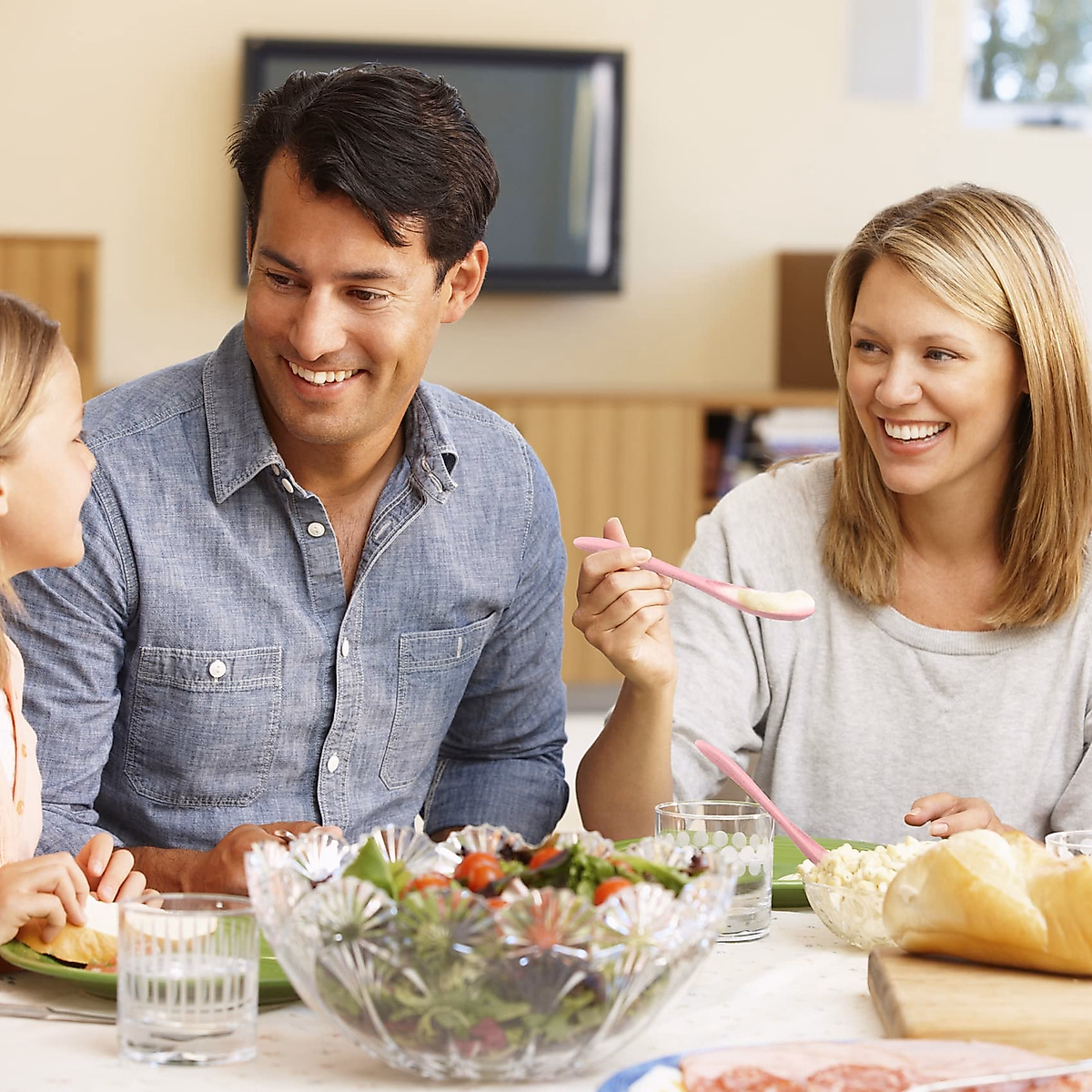 Reusable Travel Utensils Set with Case, 4 Sets Wheat Straw Portable Knife Fork Spoons Tableware, Eco-Friendly Cutlery for Kids Adults Travel Picnic Camping or Daily Use (Green, Beige, Pink, Blue)