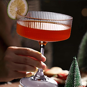 KMIGRUAN 11oz Large Vintage Coupe Glasses Set of 6,Ribbed Cocktail Glasses,Classic Espresso Martini Glasses,Margarita and Champagne Glasses for Bar,Wine,Dessert,Cocktail Glassware Gift Set