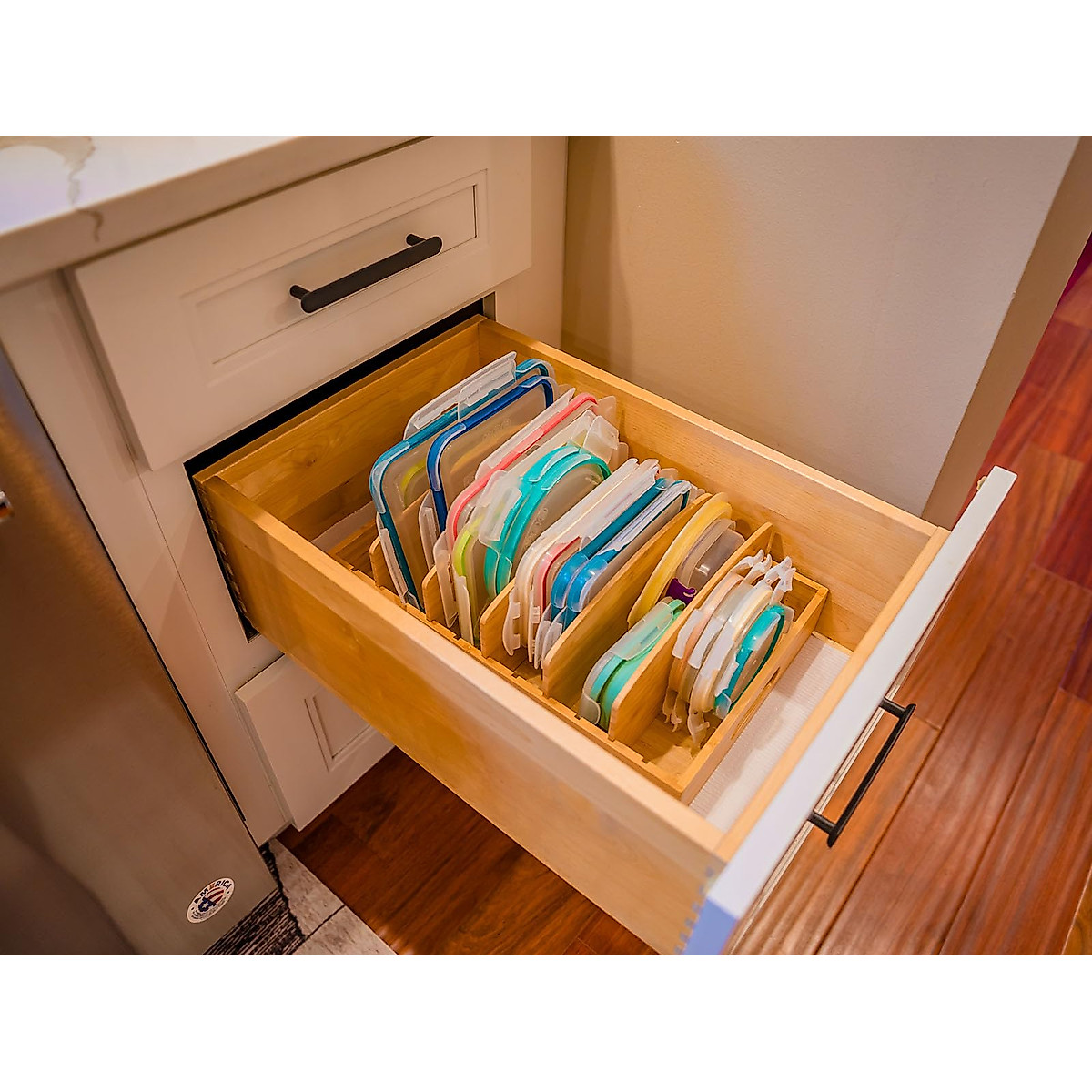 Umilife Large Food Container Lids Organizer for Kitchen Cabinet and Drawer, Bamboo Organizer with 5 Tall Adjustable Dividers, Plastic Lids Organization and Storage