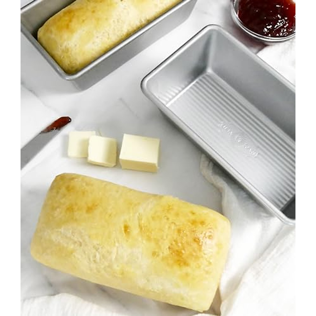 USA Pan Bakeware Seamless Nonstick Standard Bread Loaf Pan, 8 x 4.5 x 2.75