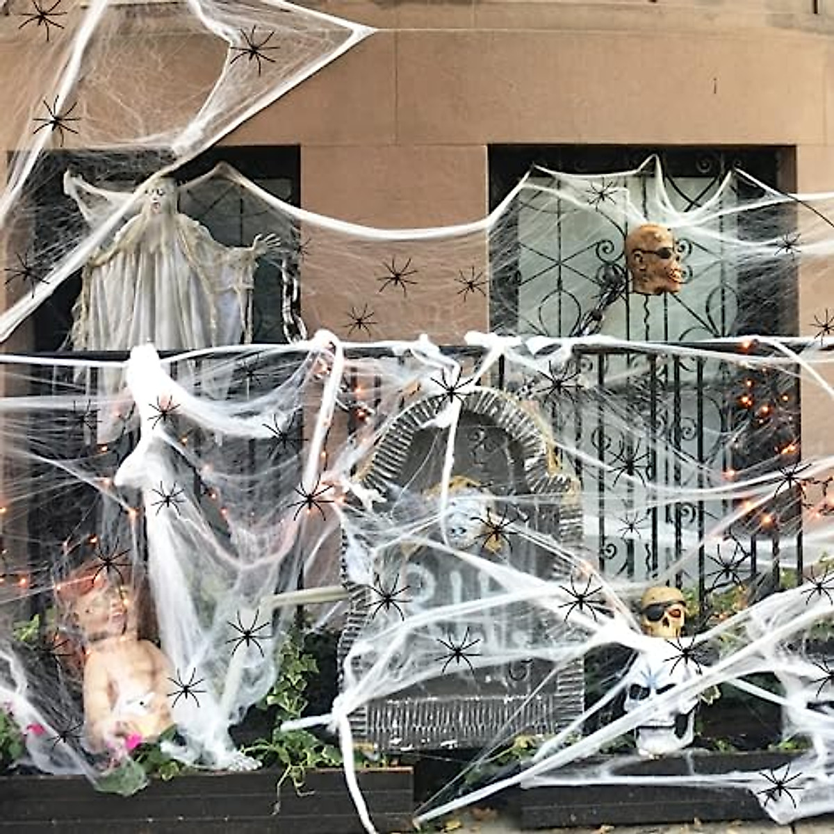 GKGG 900 sqft Halloween Spider Webs Decorations with 30 Extra Fake Spiders, Super Practical Spider Web for Halloween Decor Outdoor and Indoor
