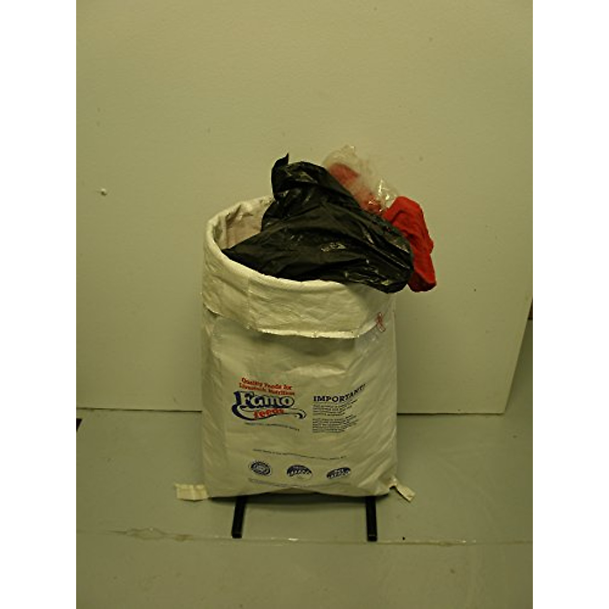 Field Tuff FTF-13FBHA Adjustable Feed Bag Holder