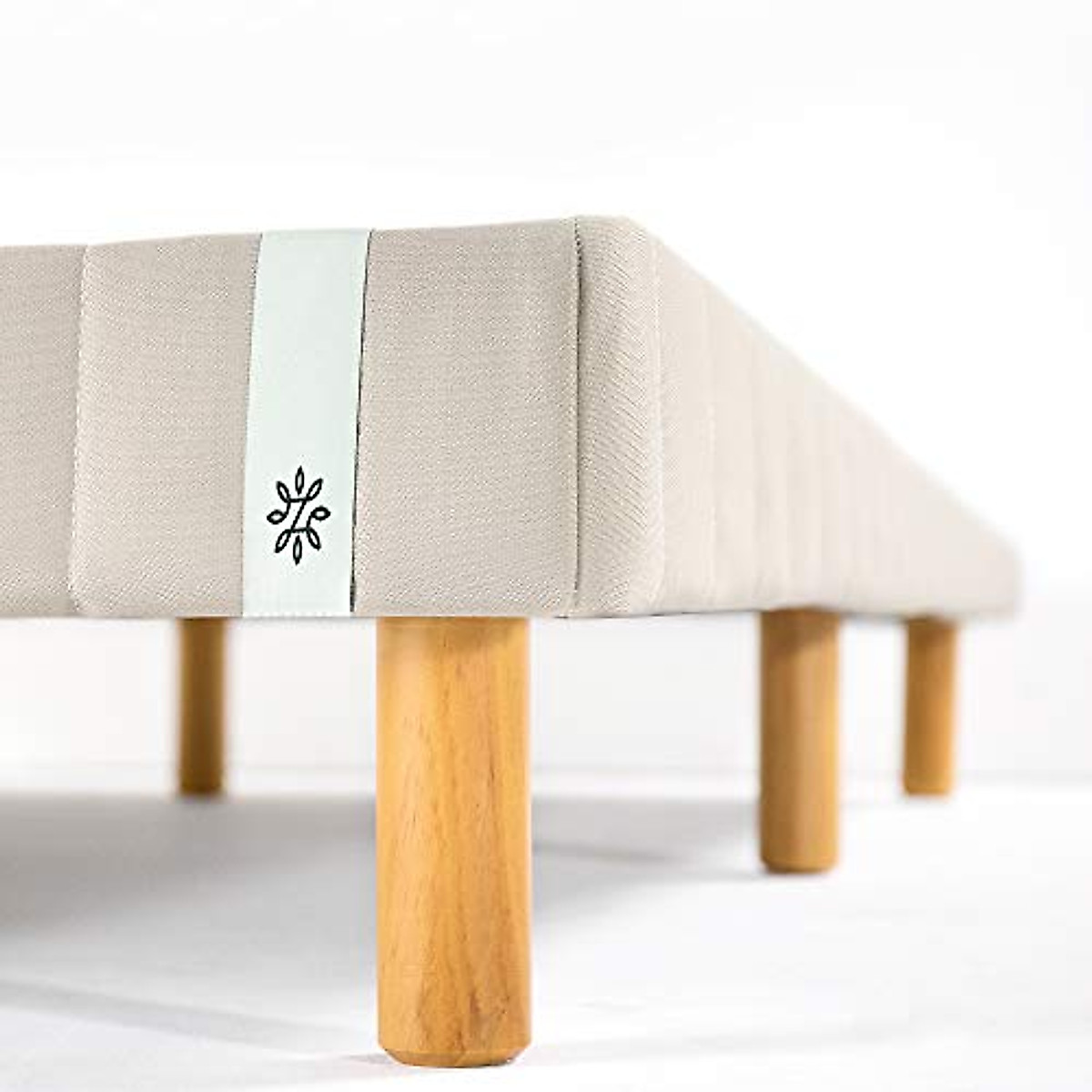 ZINUS GOOD DESIGN Award Winner Justina Metal Mattress Foundation, 11 Inch Platform Bed, No Box Spring Needed, Twin, Beige