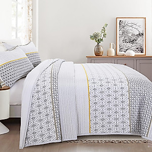HOMBYS Oversized King Bedspread Boho Striped Pattern Quilt Set 3 Pcs Lightweight, Soft & Breathable Coverlet Beding Set for All Season