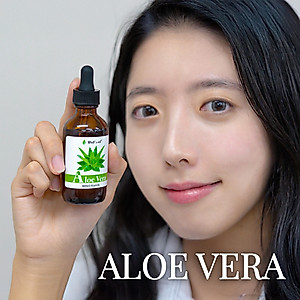 Well's Oil Aloe Vera Oil - Hydrating, Strengthening & Nourishing | Hair Growth & Sunburn Relief | All Natural | For Skin and Hair Care (2 Fl Oz / 60 ml)