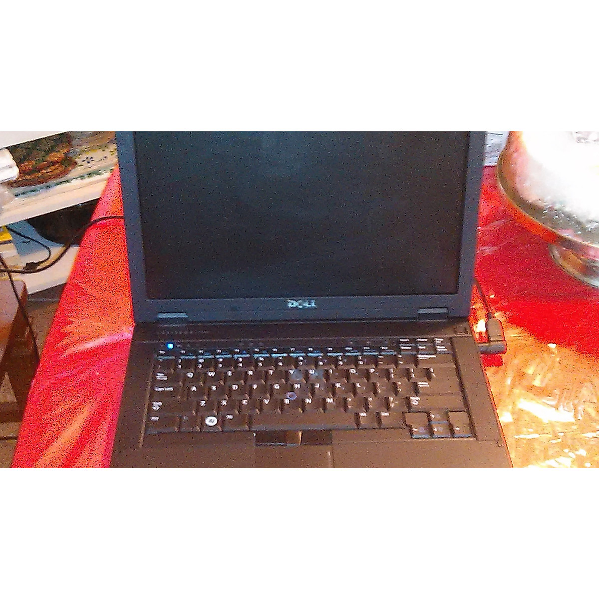 Dell Latitude E5400 Laptop - Intel 2.0ghz - 2GB DDR2 - 80GB HDD - DVD - Windows 7 Home 64bit