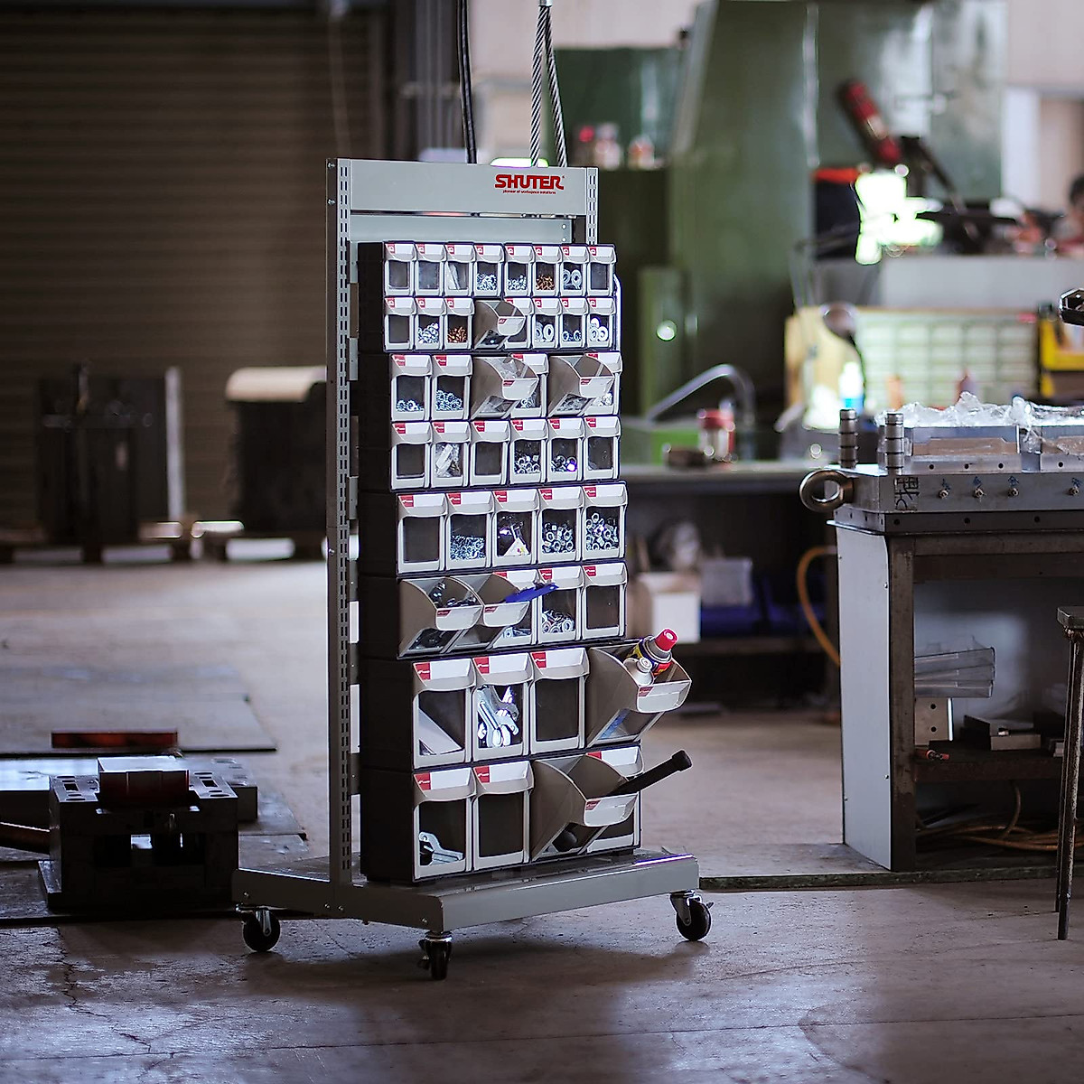 SHUTER Plastic Small Parts Organizer, Dental Tilt out Storage Container System, Tip Out bin for screws, nuts, small tools, Kits Included, Stackable Storage Bins with 5 Drawers, Black, FO-605-BK