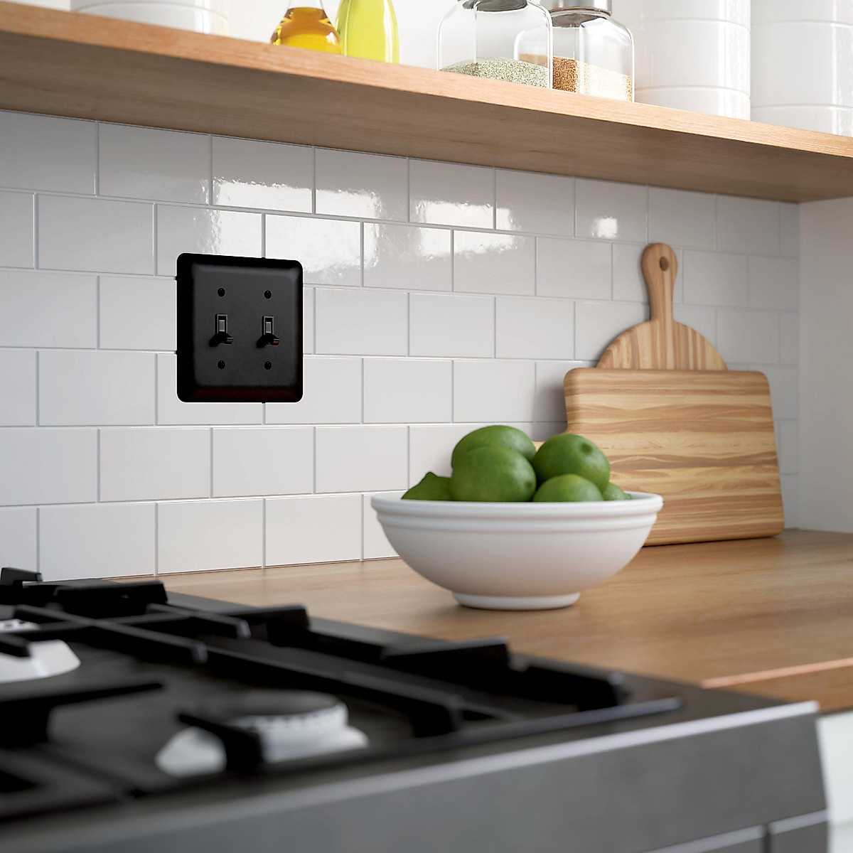 Franklin Brass Stamped Round (1-Pack) Decorative Light Switch Cover Matte Black 2-Gang Wall Plate Double Switch/Toggle Plate Covers Electrical Outlet Covers W10246-FB-C