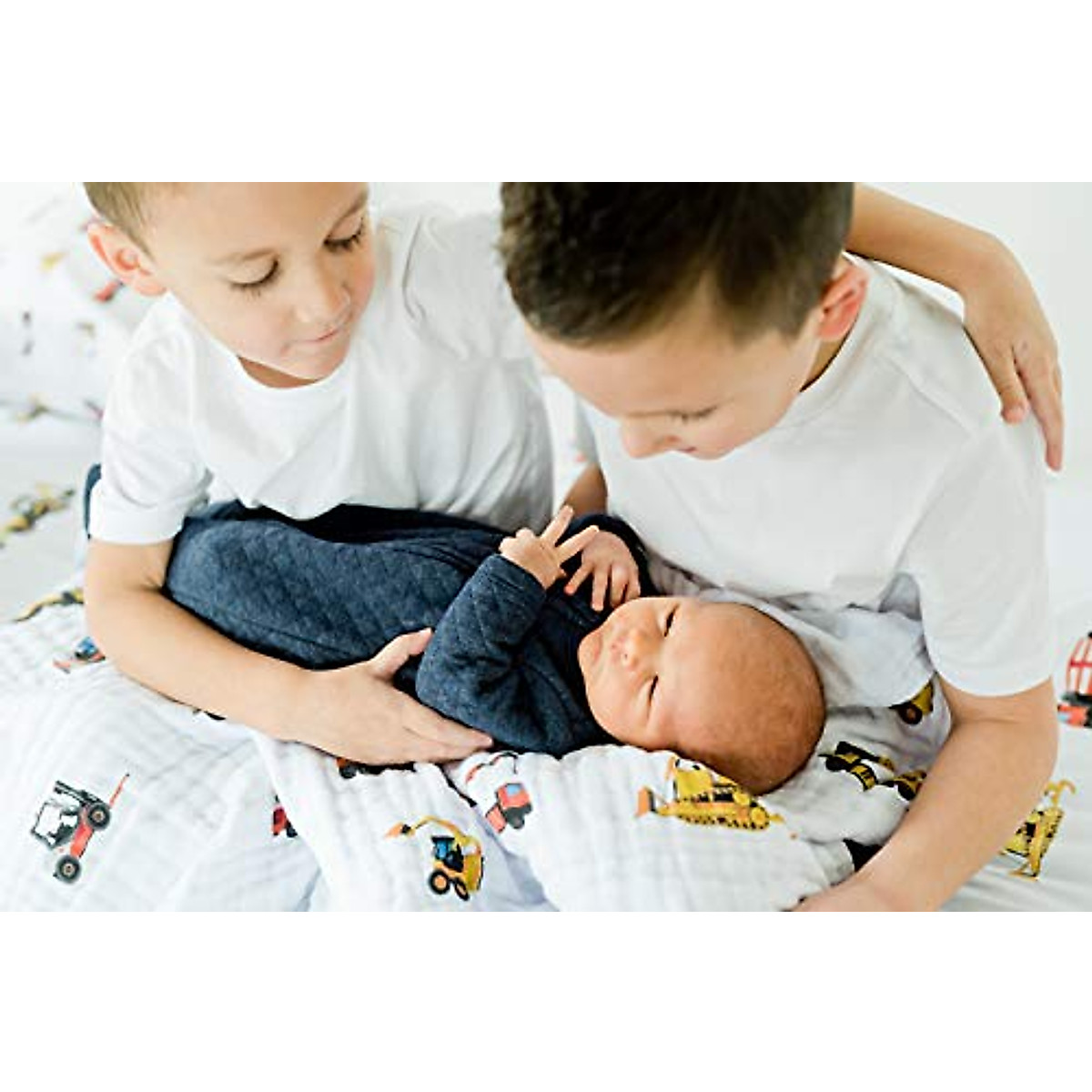 ADDISON BELLE Dream Everything Blanket - 100% Muslin Cotton - Oversized 47 inches x 47 inches - Premium 4 Layer Blanket (Construction)