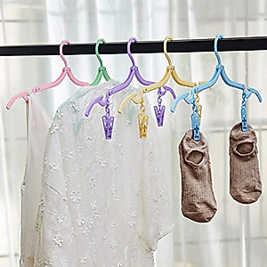 Portable Folding Travel Clothes Hangers with Clips Travel Accessories Plastic Foldable Non-Slip Lightweight Shirts Socks Underwear Clothes Hangers Drying Rack for Home Outdoor Travel