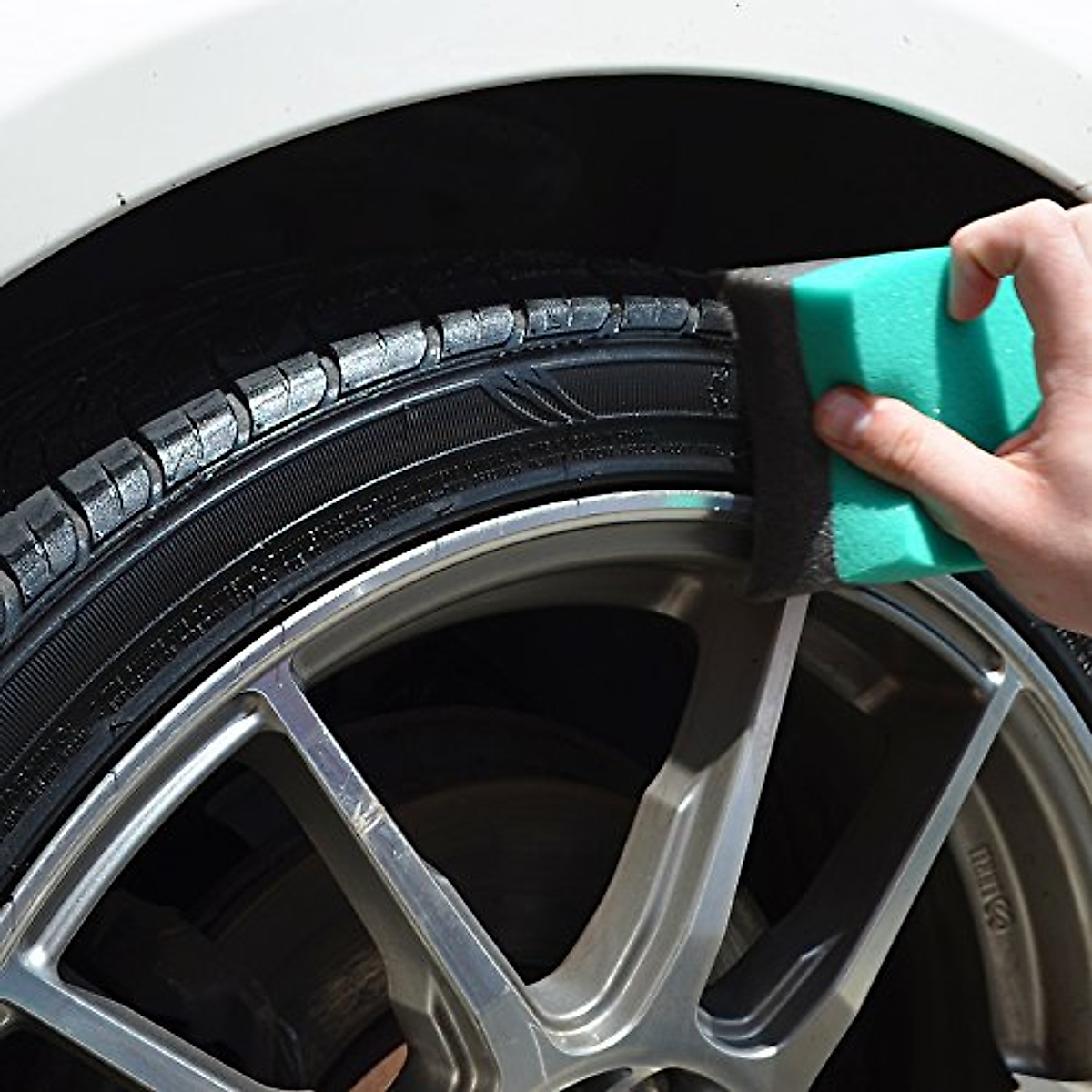 Detail King Black Out Tire Dressing & Wheel Well Dressing - Pint - Cleans & Shines