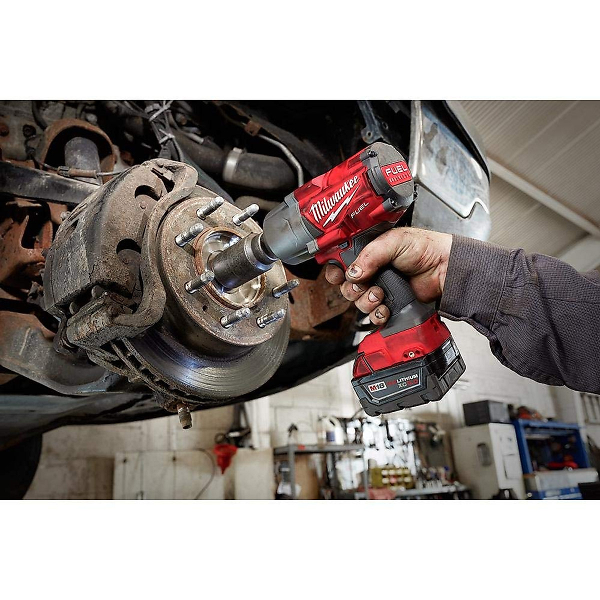 Milwaukee M18 FUEL 18-Volt Lithium-Ion Brushless Cordless 1/2 in. Impact Wrench with Friction Ring Kit with One 5.0Ah Batteries