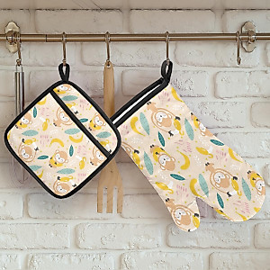 Cute Monkey Banana Oven Mitts and Pot Holders Sets of 2 Heat Resistant Non-Slip Kitchen Gloves Hot Pads with Inner Cotton Layer for Cooking BBQ Baking Grilling