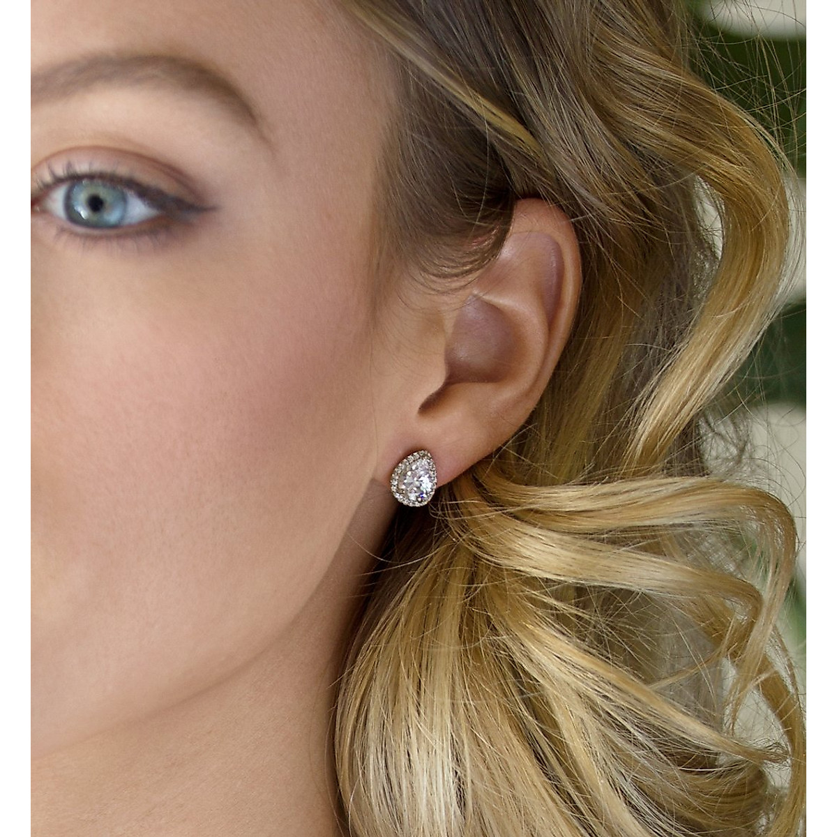 A+O Wedding Bridesmaid Jewelry Gift - Pear Teardrop Stud Earrings in Silver