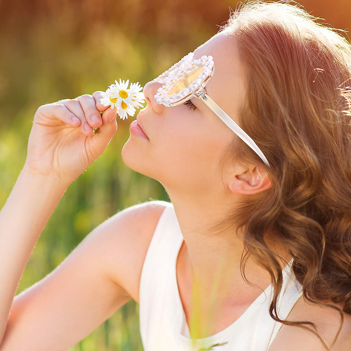 2 Pairs Daisy Flower Sunglasses for Women Round Flower Glasses for Adult kids Decor with Glasses Cloth Flannel Bag (Grey, Yellow)