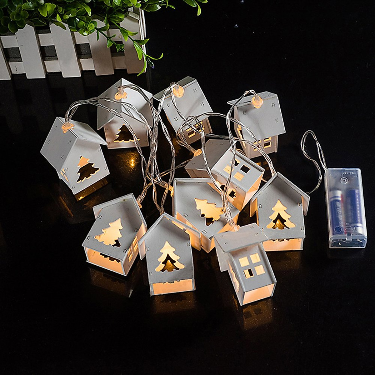 10 pcs LED Super Bright Wooden House Star Lights Outdoor String Light for Garden,Home,Landscape,Party,Holiday Christmas Tree Decorations - Warm White (Battery Operated)