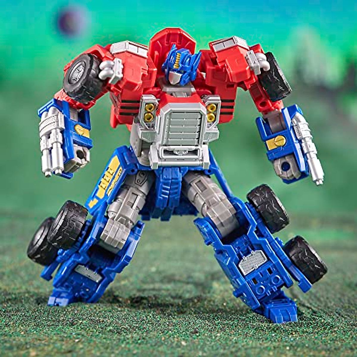 Transformers Toys Legacy Evolution Commander Armada Universe Optimus Prime Toy, 7.5-inch, Action Figure for Boys and Girls Ages 8 and Up