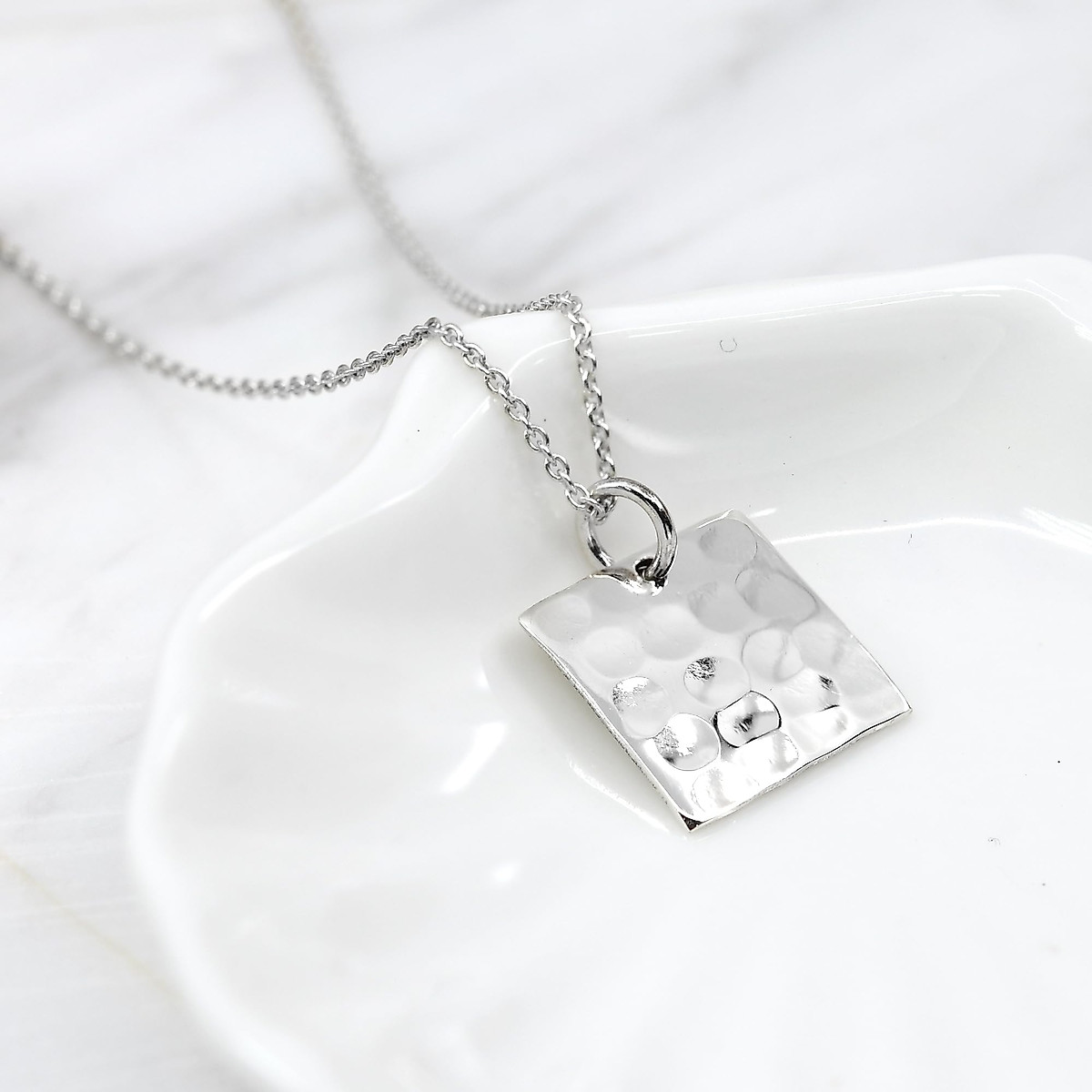 AeraVida Hammered Texture Square .925 Sterling Silver Pendant | Square Pendant Necklace for Women | Hammered Square Pendant Necklace