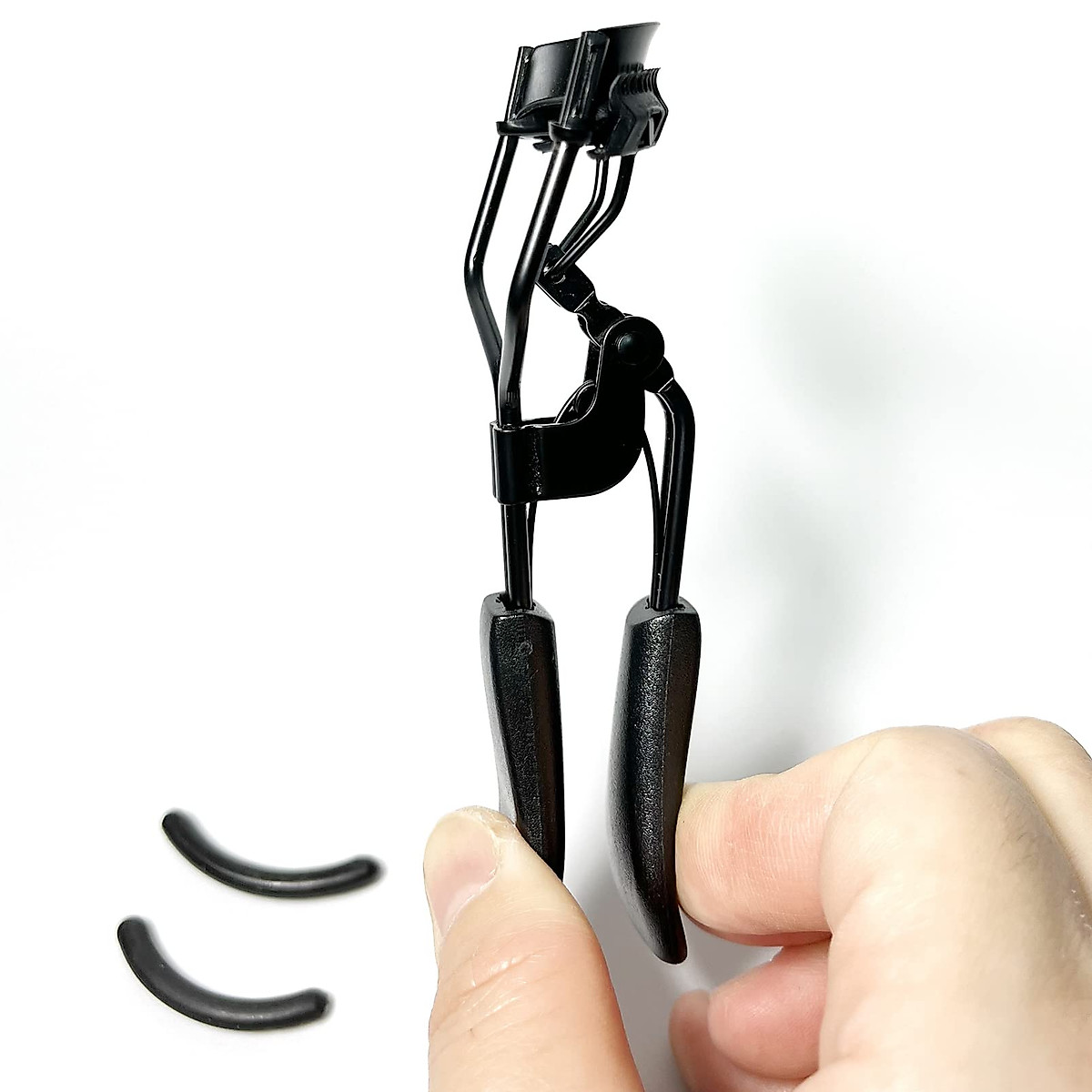 Eyelash Curler with Built in Comb, Eyelash Comb Curlers with Brush Mascara Applicator with 2 Replacement Silicone Refill Pads Separates False Lashes Makeup Tool Stainless Steel Metal Black