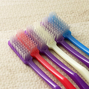 12pcs Adult Manual Toothbrush Hard Tooth Clean Brush Pocket Toothbrush for Teeth Stain Clean(Random Color)