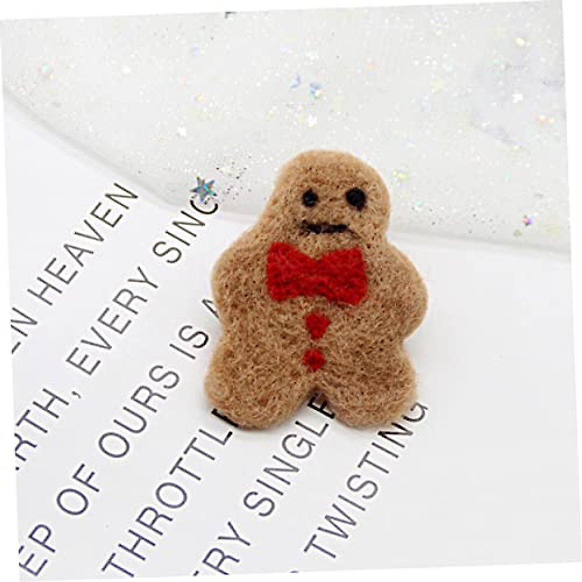 Amosfun 5pcs Wool Felt Gingerbread Man Pendant Chrismas Decor Hanging Gingerbread for Christmas Gingerbread Man Decorations House Decorations for Home Hanging Ornament Wreath Manual