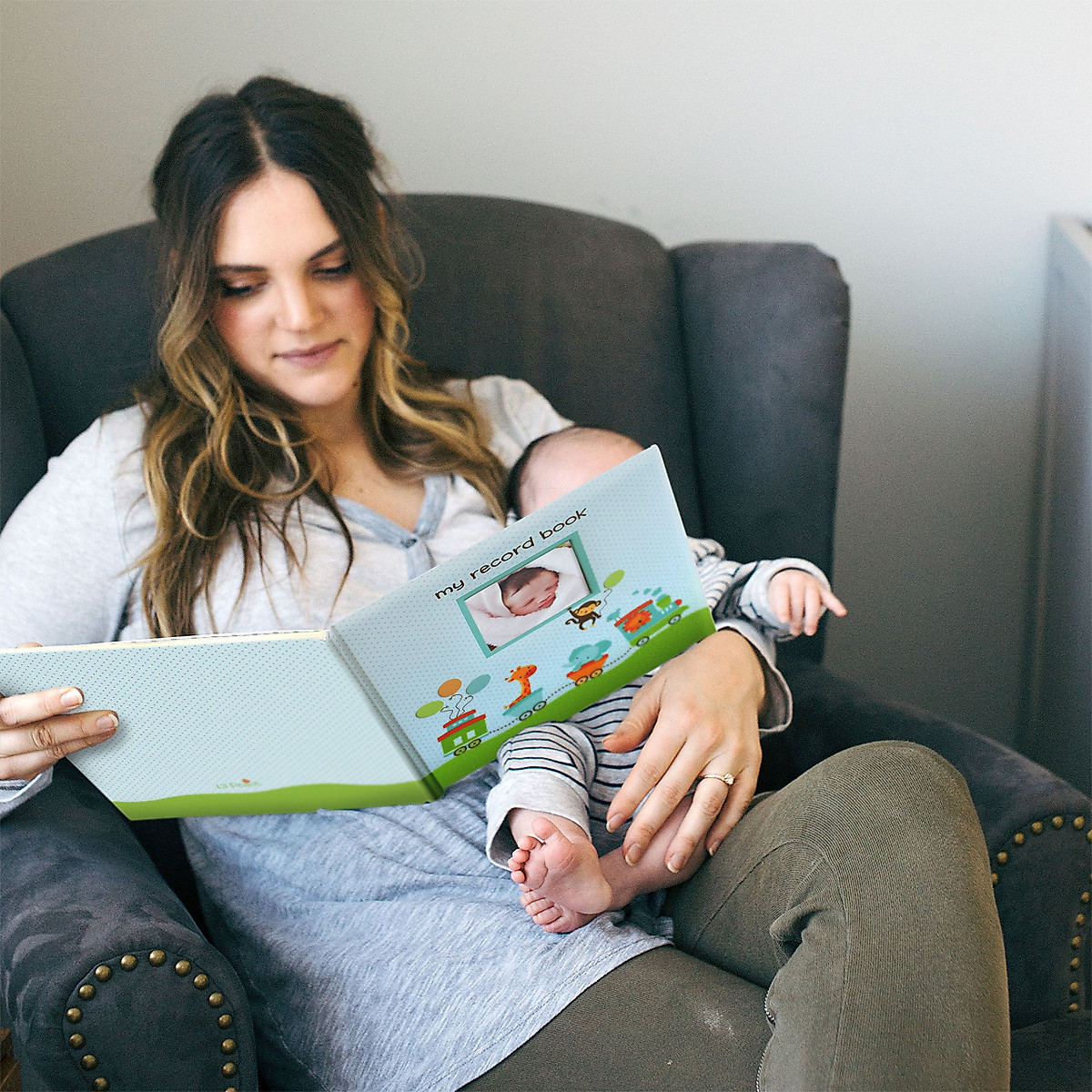 Pearhead Lil Peach Train Photo Brag Book, Baby Keepsake Album, 1 Pack, 12" x 12"