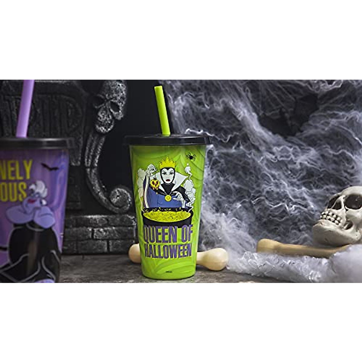 Zak Designs Disney Villains Halloween Glow in the Dark Tumbler Set with Lid and Straw for Cold Drinks, Funny Cups Made of Durable and Reusable Plastic, Great Gift for Fans (25 oz, Set of 4)