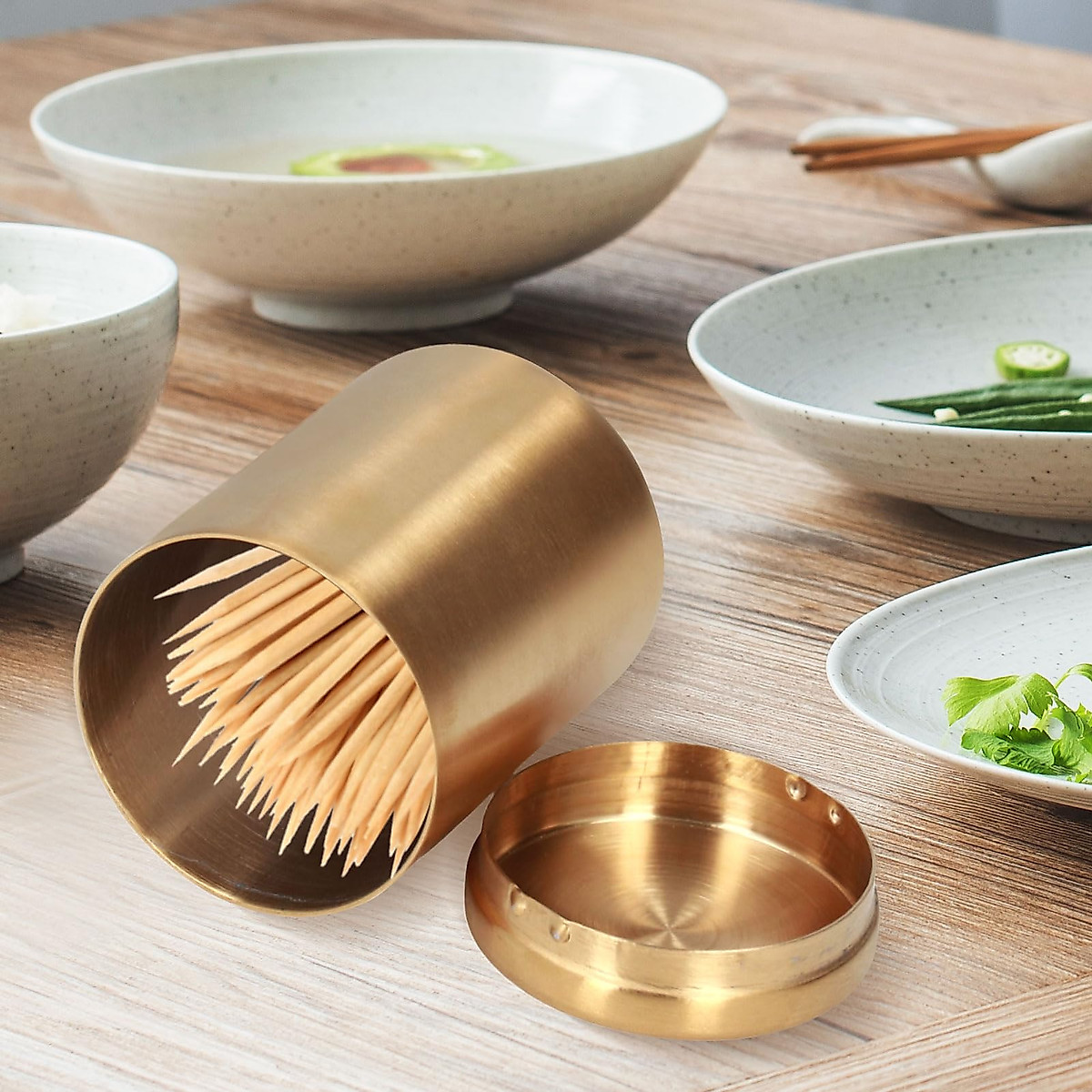 Toothpick Holder, 3.1x2.2in Stainless Steel Toothpick Holder Dispenser Pocket Toothpick Holder Metal Toothpick Storage Box for Table, Restaurant, Travel(Gold)