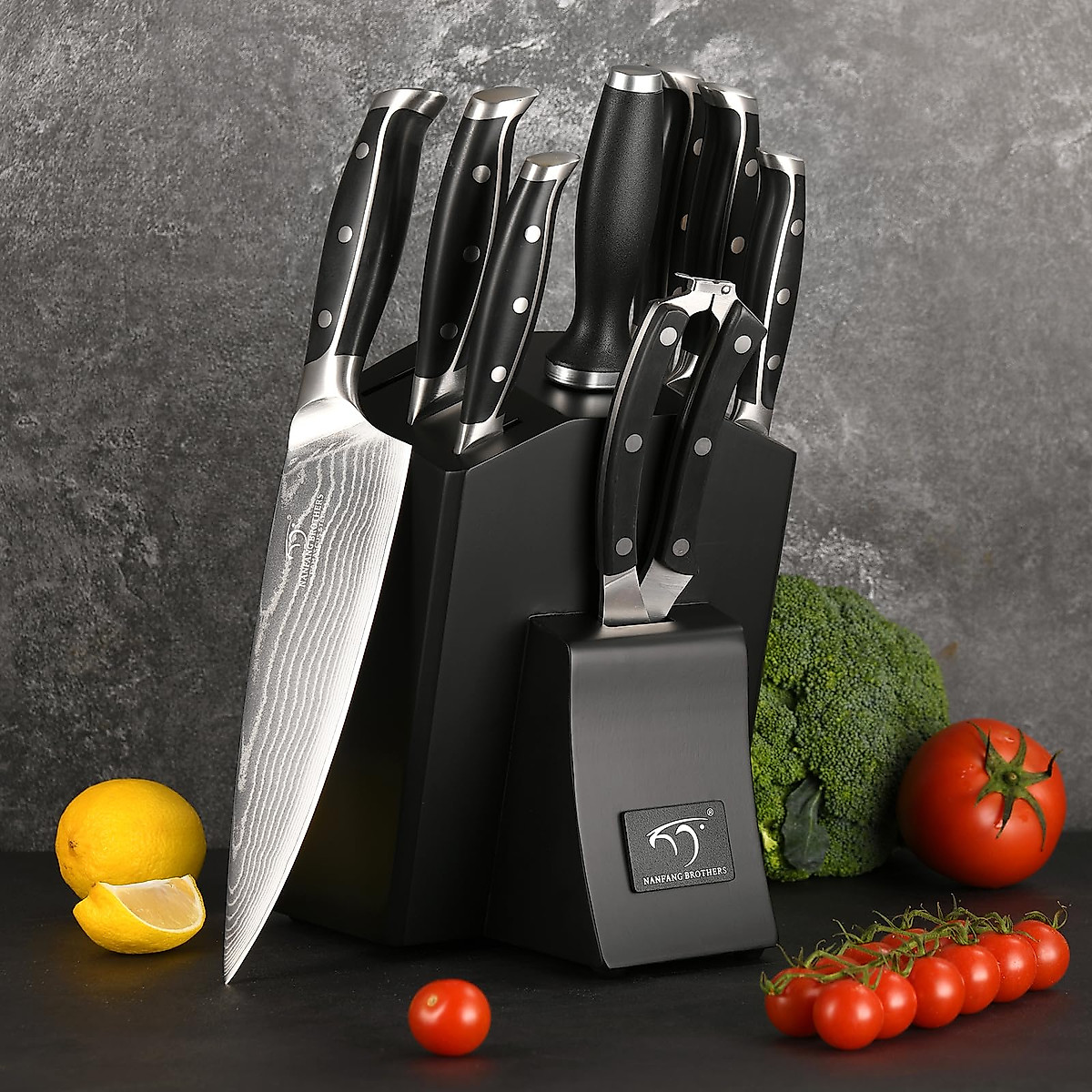Damascus Kitchen Knife Set with Block, Razor Sharp 67-Layer VG10 Steel and Triple Rivet Handle, Included Chef/Santoku/Utility/Bread/Paring Knives, Sharpener, Kitchen Shears-Natural Wooden Block, 9Pcs