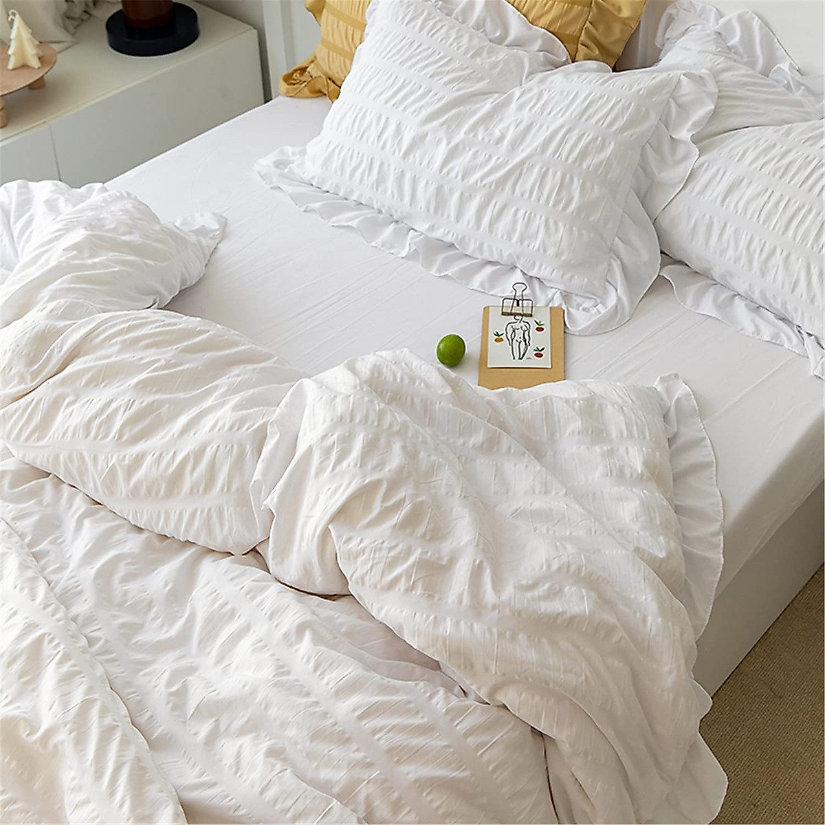 SOUKECHY White Ruffled Bedding-2 Pieces Twin Seersucker Duvet Cover Textured Stripe Style, Soft Lightweight, Washed Microfiber, Zipper Closure and Ties