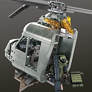 Mega Call of Duty Crash Site Battle Construction Set