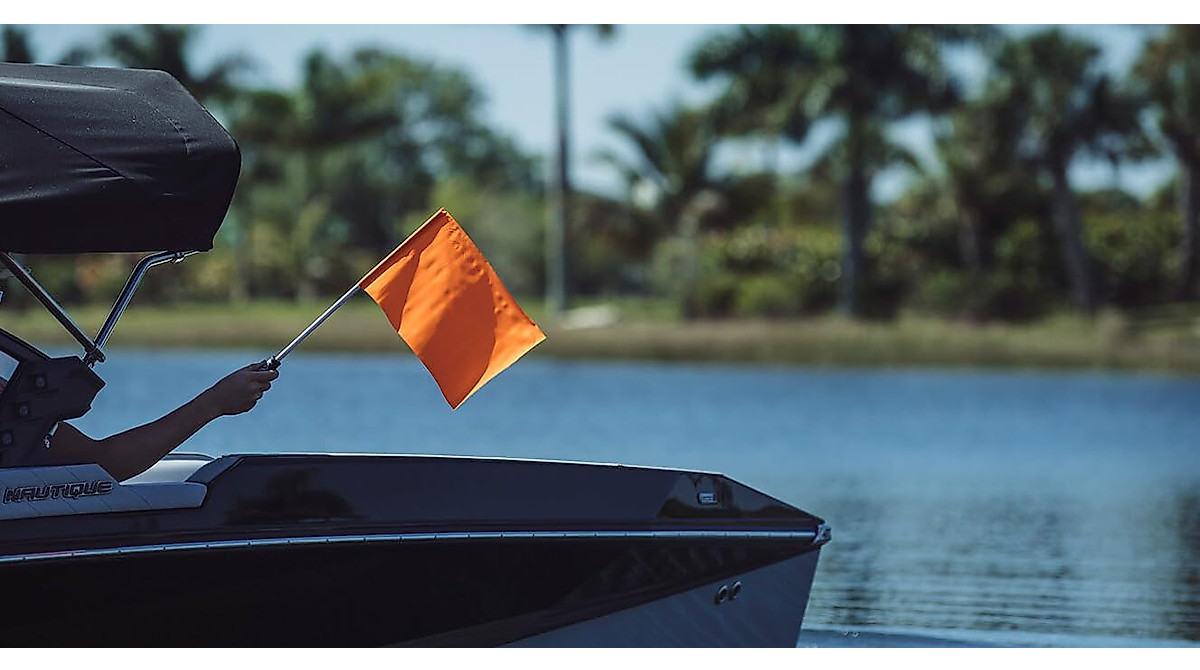 Atlantis A2095 Ski Flag: Essential for Water Sports