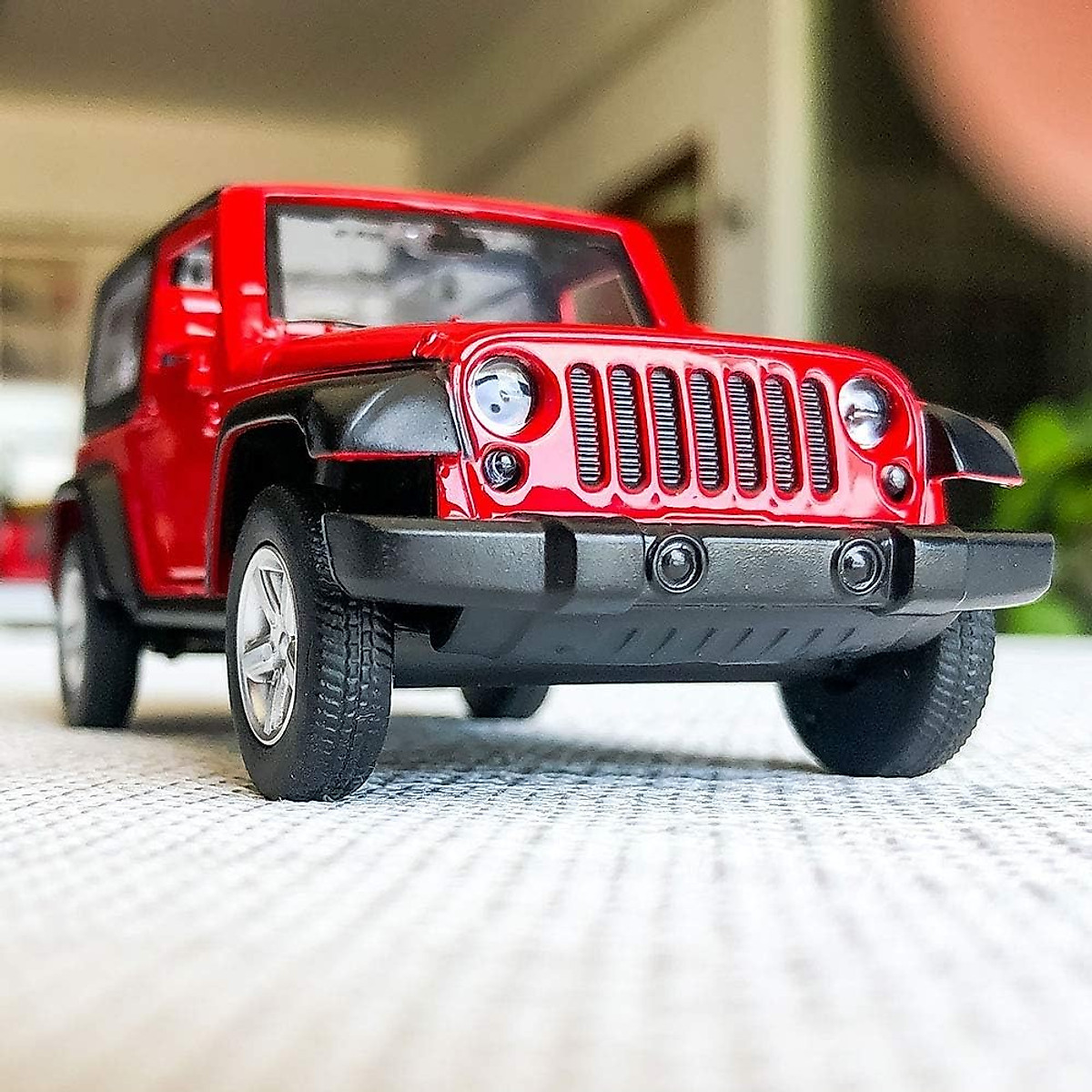 BDTCTK 1/42 Scale SUV Wrangler Car Model Toy Zinc Alloy Die-Cast Pull Back Vehicles Kid Toys for 4 5 6 Year Old Boy Girl Gift(Red)