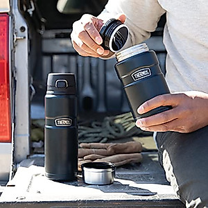 THERMOS Stainless King Vacuum-Insulated Drink Bottle, 24 Ounce, Midnight Blue