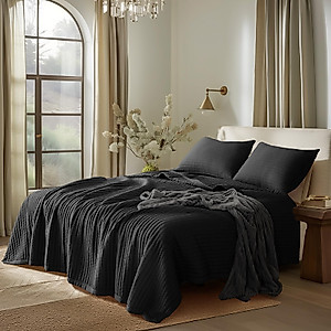 KASENTEX Black King Size Quilt Bedding Sets with Pillow-Shams, Dark Lightweight Soft Bedspread Coverlet, Quilted Blanket Thin Comforter Bed Cover, All Season Summer Spring, 3 Pieces, 104x90 inches