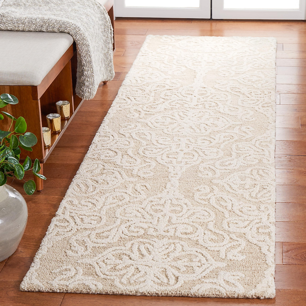 SAFAVIEH Blossom Collection 2' 3" x 12' Beige/Ivory BLM112B Handmade Premium Wool Entryway Foyer Living Room Kitchen Runner Rug