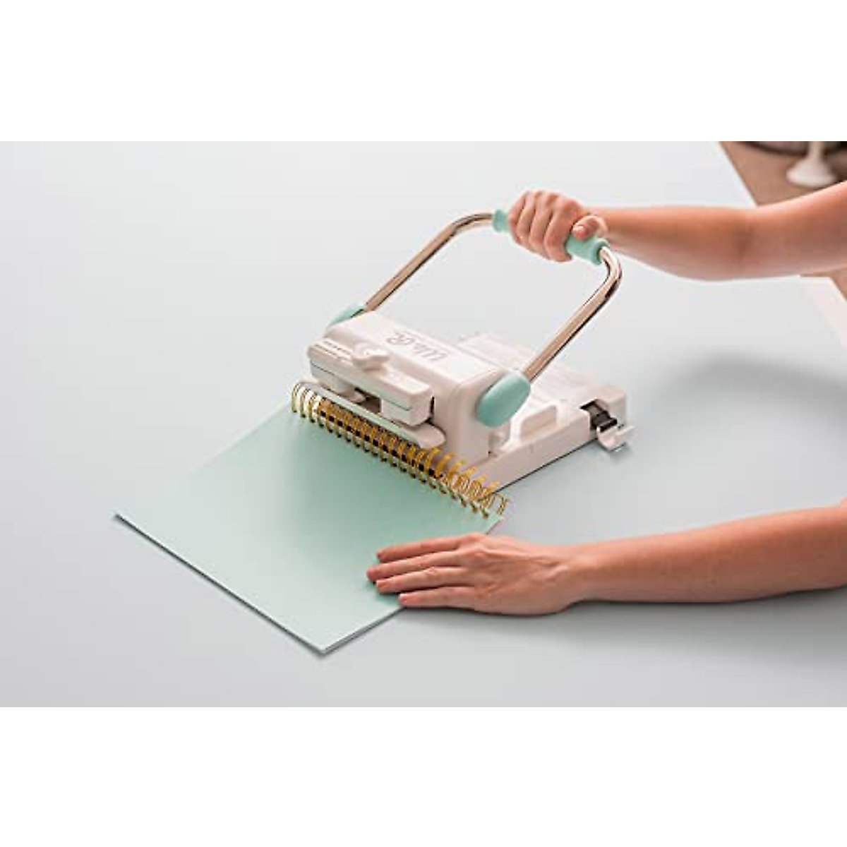 We R Memory Keepers The Cinch Book Binding Machine Version 2 | White