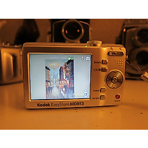 Kodak EasyShare MD853 8.2MP 3X Optical/5x Digital Zoom Camera