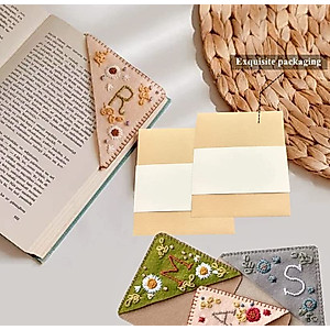 Personalized Hand Embroidered Corner Bookmark, Cute Flower Letter Embroidery Bookmarks, Felt Triangle Page Corner for Book Reading Lovers Meaningful Gift