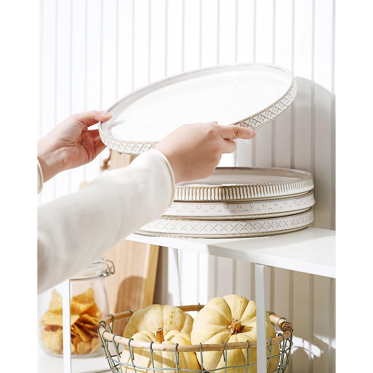 getstar 10.5” Ceramic Dinner Plates, Set of 4, Microwave & Dishwasher Safe, Salad Pasta Deep Plates with Embossments Set of 4