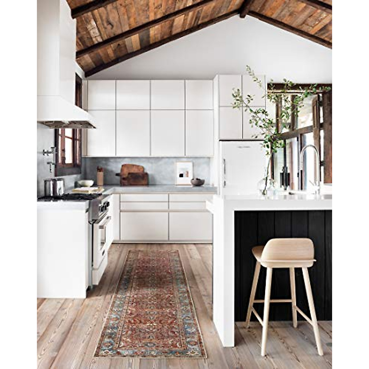 Loloi II Layla Collection LAY-01 Brick/Blue, Traditional 2'-3" x 3'-9" Accent Rug